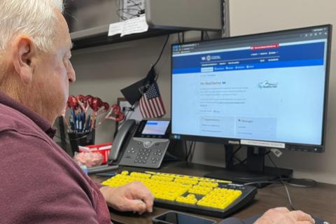 Vietnam Veteran Embraces VA Login Changes | VA Oklahoma City Health ...
